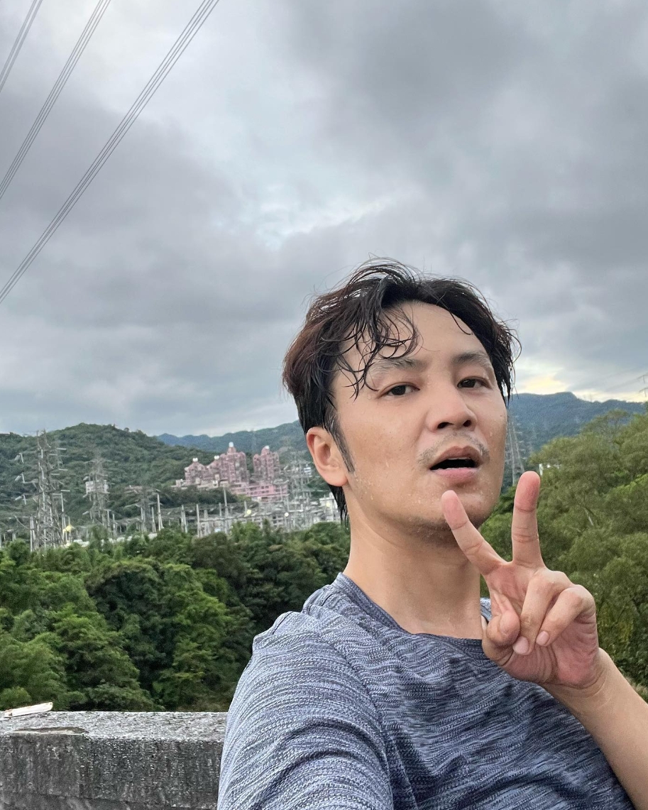 Yongtu and Shu Wei were shocked to hear that they broke up, and both ...