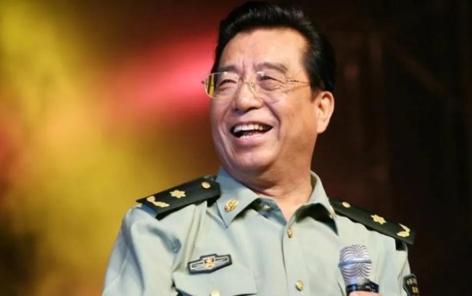 An analysis of the advantages and disadvantages of singer Li ...