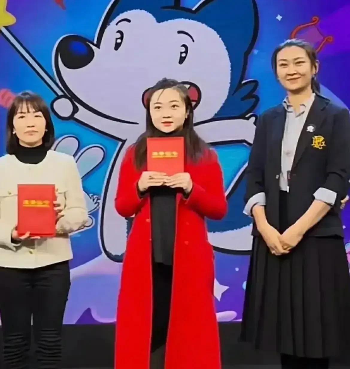 A recent photo of 23-year-old Lin Miaoke was exposed, and she was too ...