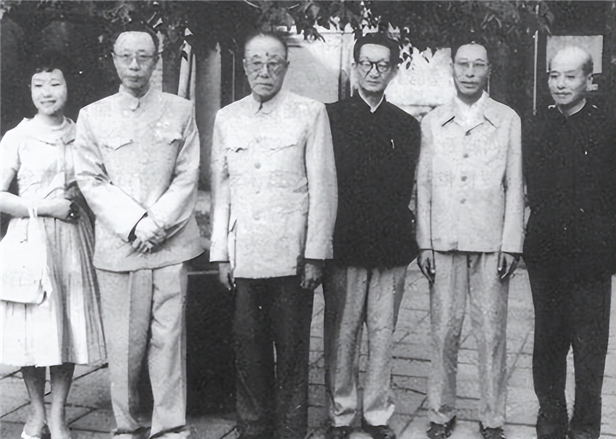 Puyi had no children in his life, but his younger brother had 3 sons in ...