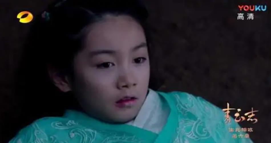 Remember Zhang Zimu who played "Little Dragon Girl"?At the age of 14 ...