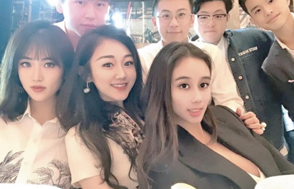 It is revealed that He Chaoxin will marry into the Huo family and ...