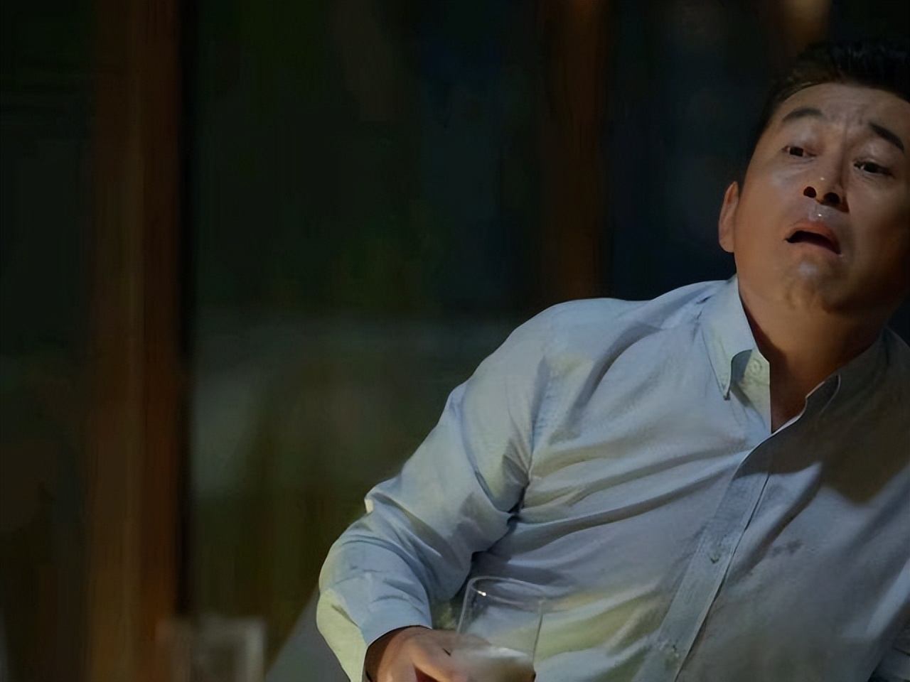 Battle of the Roses: Li Dawei is playing fairy dance, looking for prey according to the rich ...