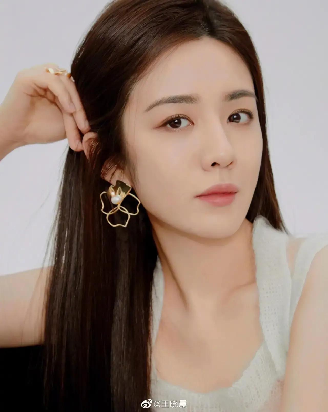 Wang Xiaochen is a beautiful girl - iMedia