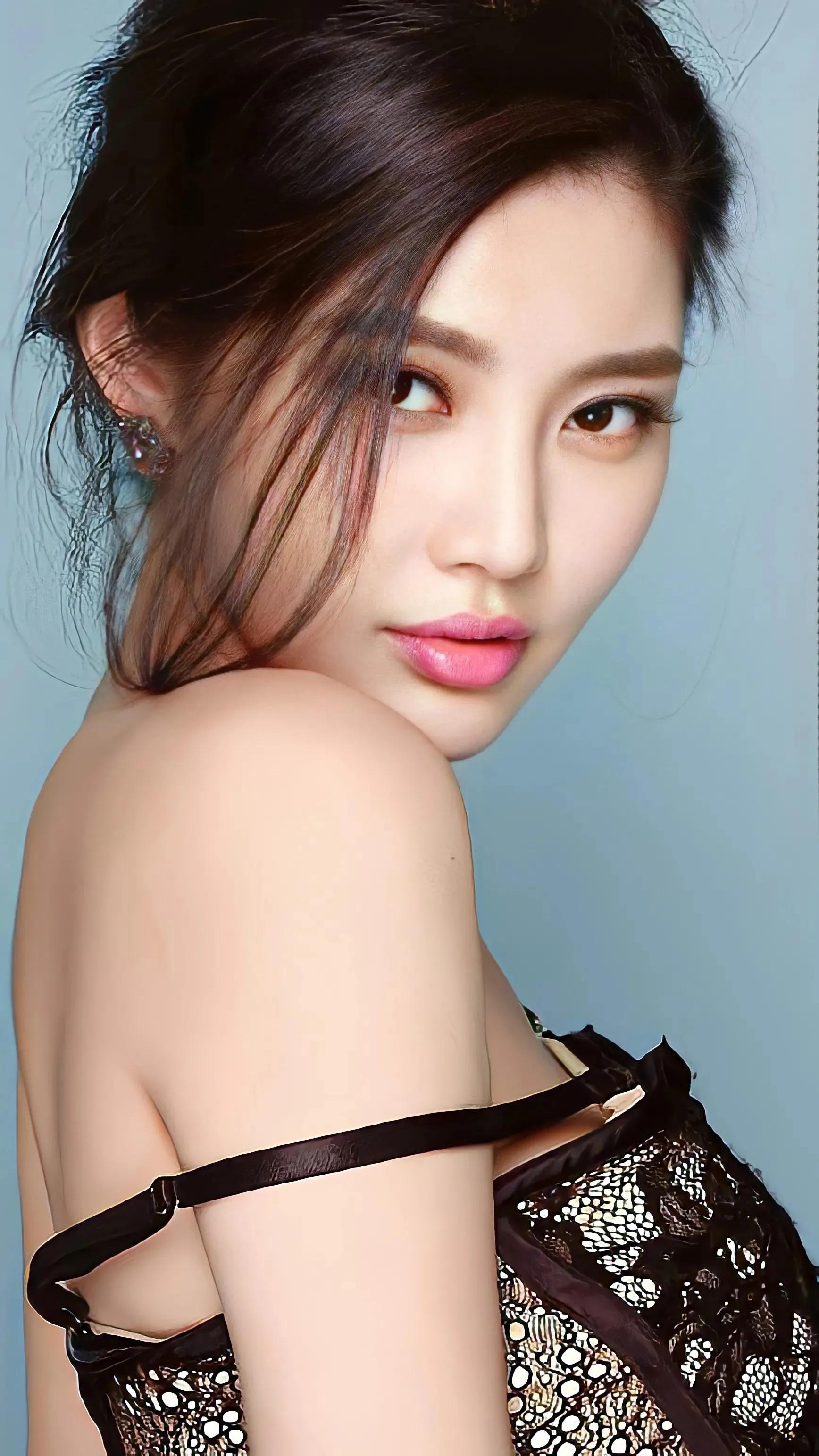 Xu Dongdong's beautiful photo wallpaper - iMedia