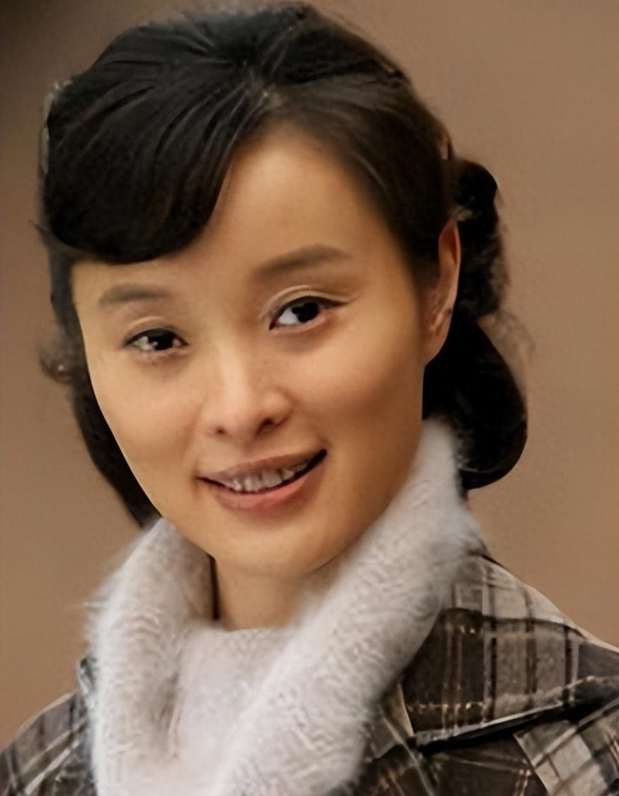 It is suspected that 51-year-old Wu Yue publicly admitted his relationship with Zhang Junyu, a ...