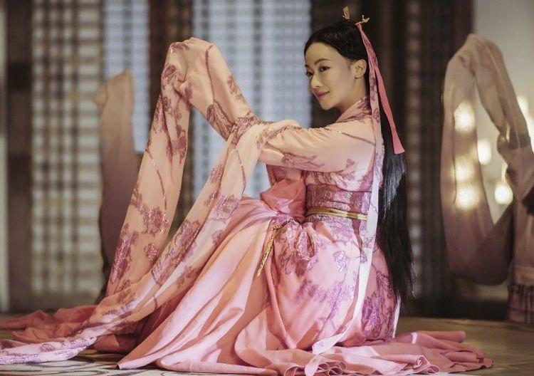 Lao Ai is just a eunuch, why is Zhao Ji so obsessed with her? Sima Qian ...