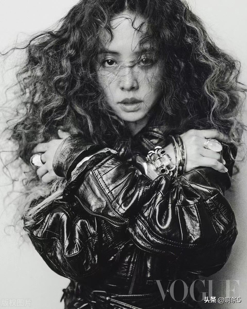Jolin Tsai hot girl dress up, very conspicuous - iNEWS