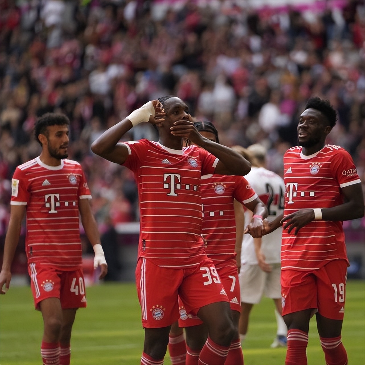 Bundesliga:Bayern 2-2 Stuttgart was tied for three consecutive times ...