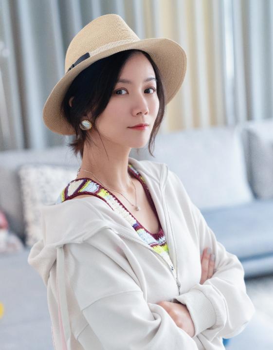 Six months after Cao Xiwen and Chen Sicheng lived together, her love experience made netizens ...