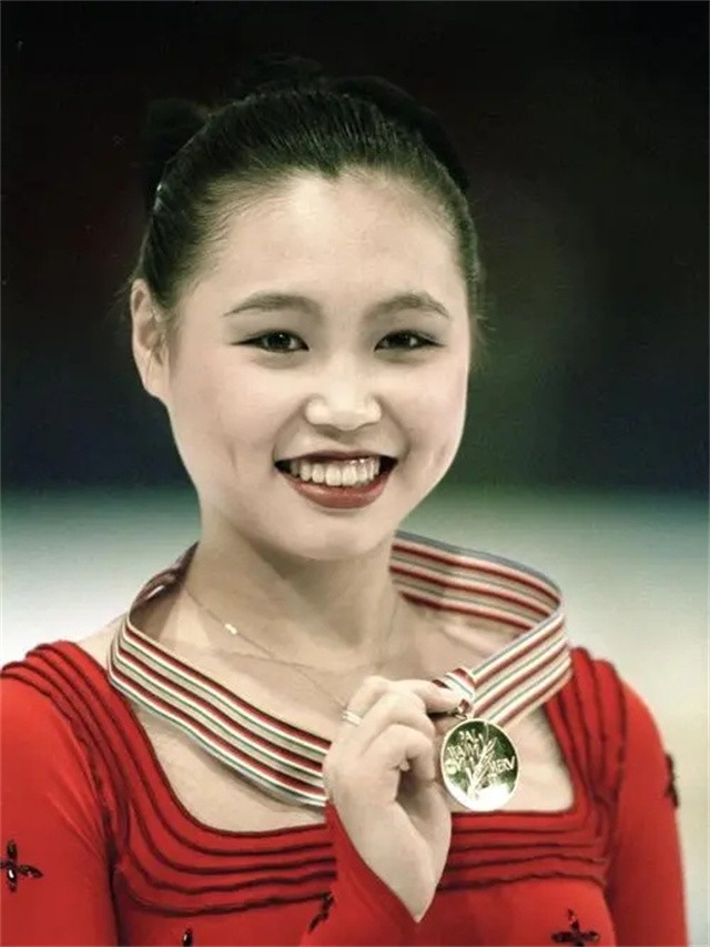 In 2005, the 29-year-old figure skating queen Chen Lu married a 41-year ...