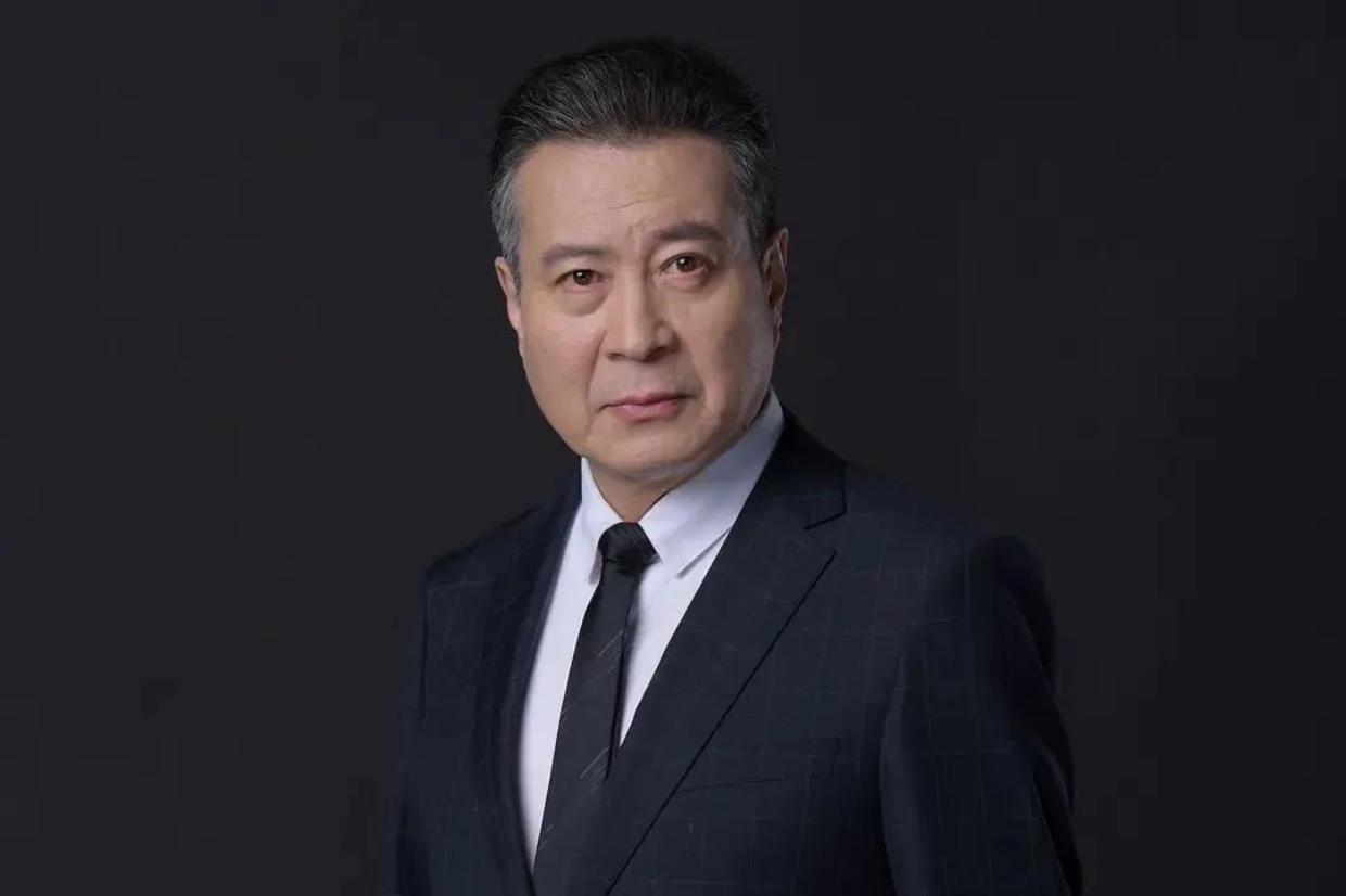 Xu Wenguang: Married the teacher's daughter as his wife, 31 years of ...