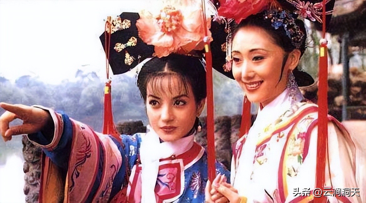 Jiaqing's birth mother: Wei Yingluo in "Strategy of Yanxi Palace ...