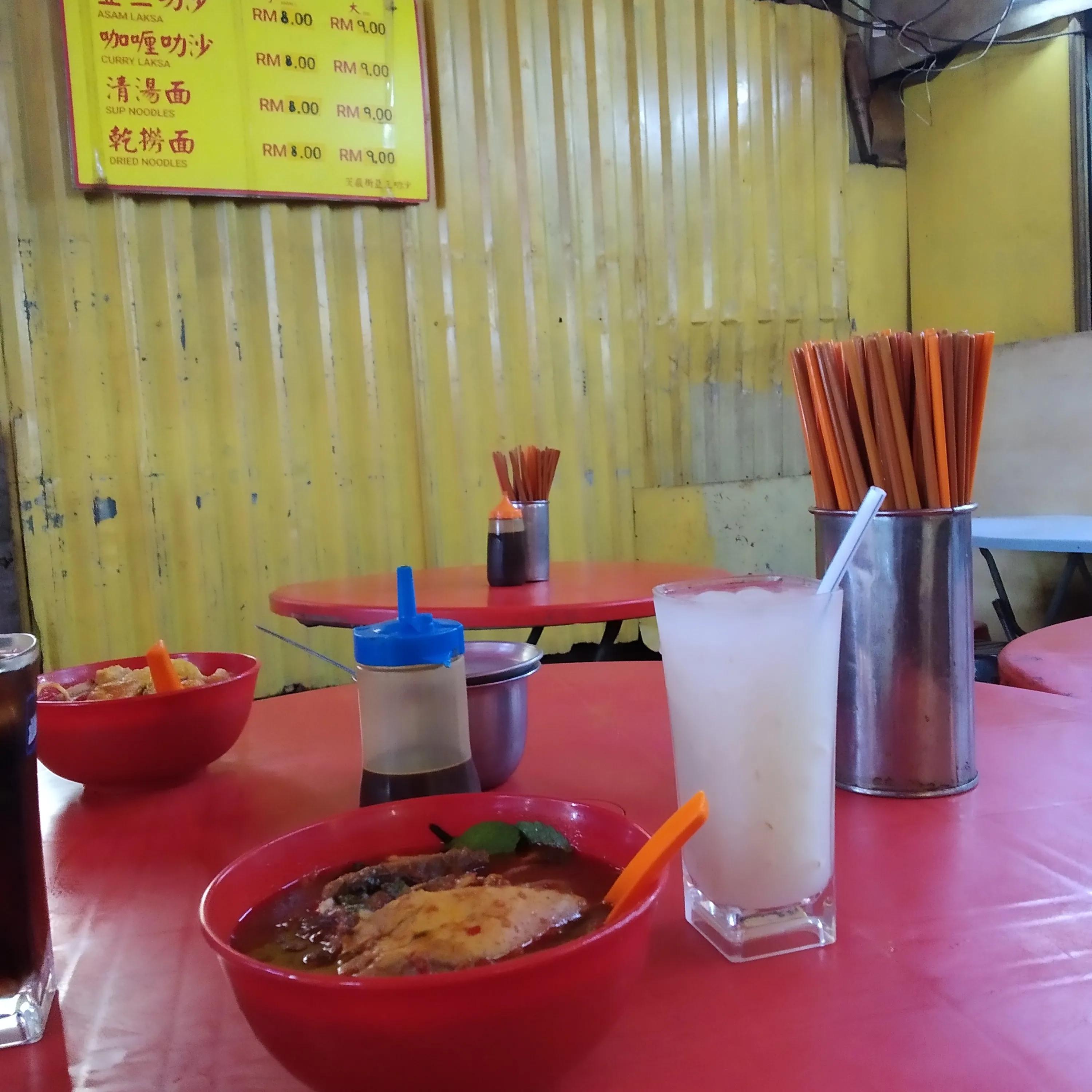 Taste Assam Laksa made by Chinese in Petaling Street, Chinatown in ...
