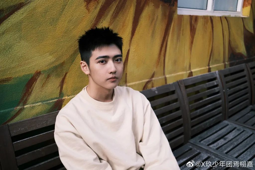 Yu Zheng kneeling and licking Chen Feiyu?Zhao Liying and Feng Shaofeng ...