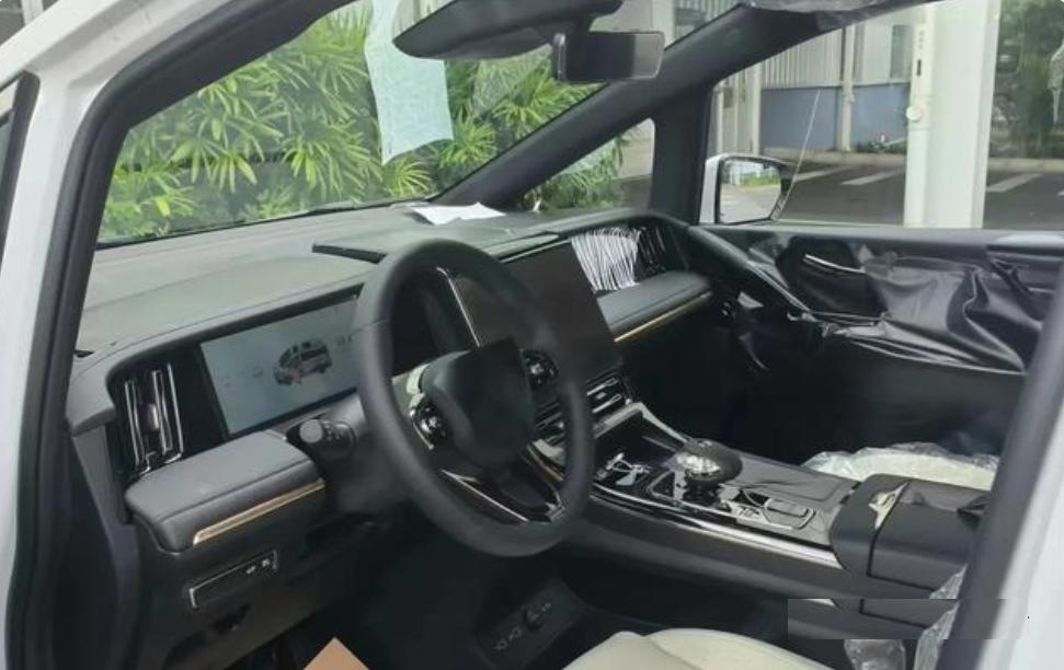 The domestic MPV "ceiling" is here, with less than 200,000 auras ...