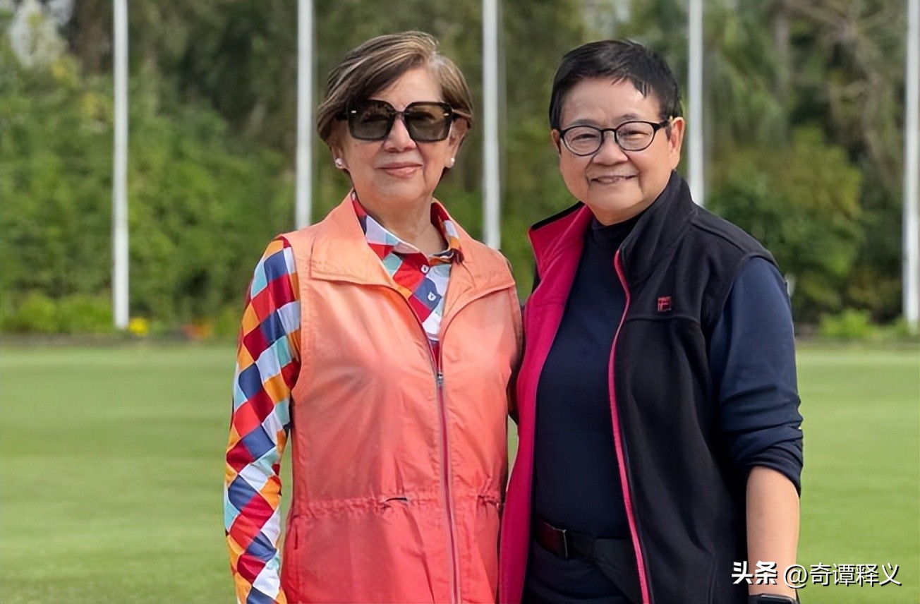 83-year-old Ling Bo and 85-year-old Jin Hanhan showed up. They have ...