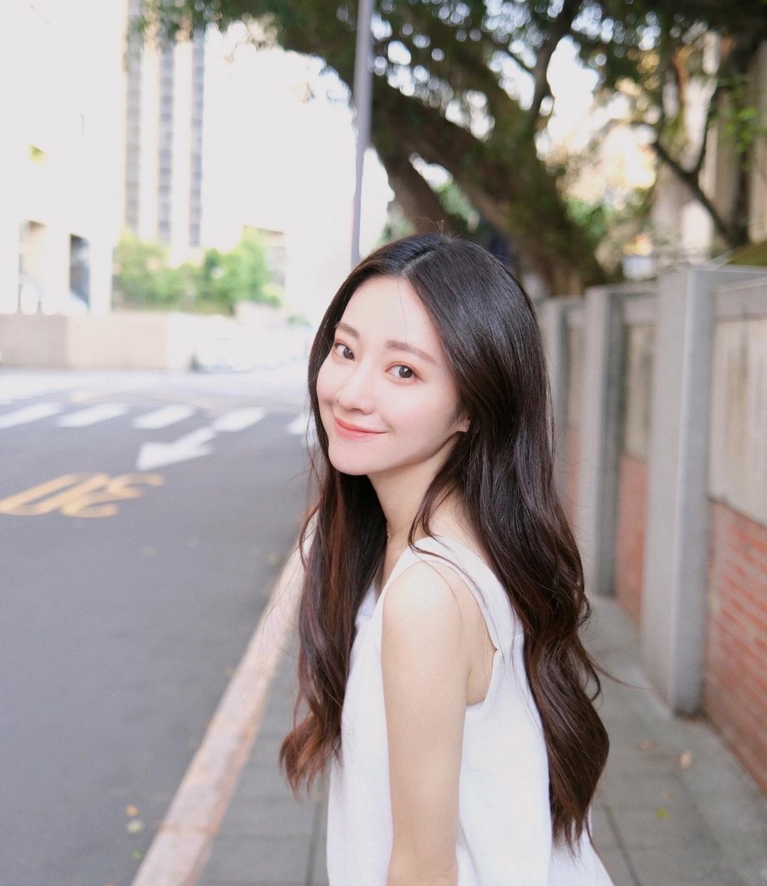 Laughing sweetly, the sweet music talent "An Jiexi" has a fresh ...