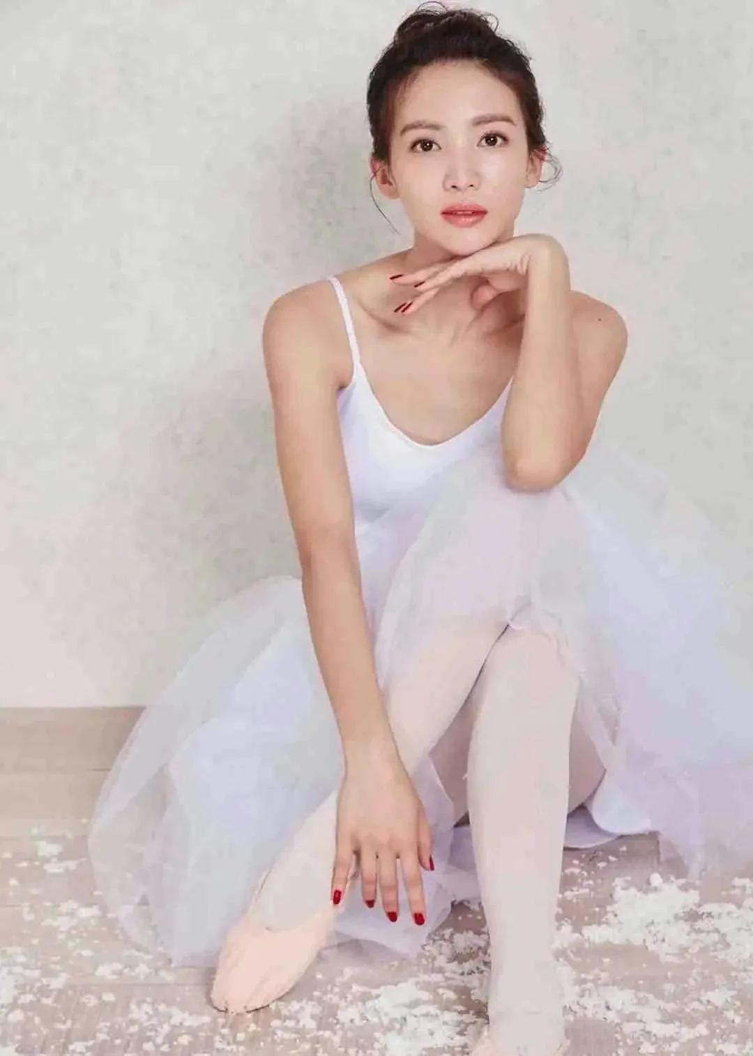 Jin Chen ~ young photo - iNEWS