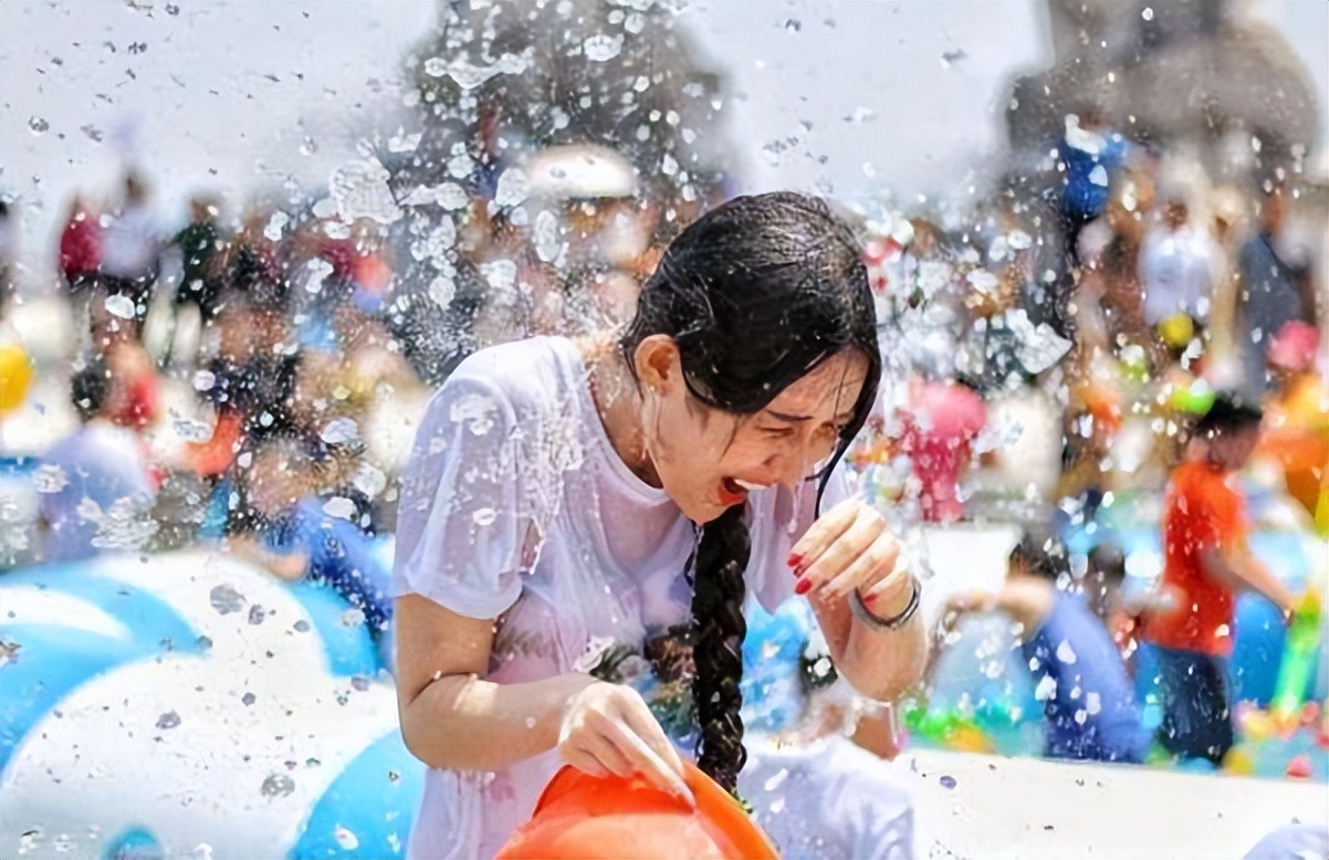 The coolest festival in Ukraine: the streets are full of men and women ...