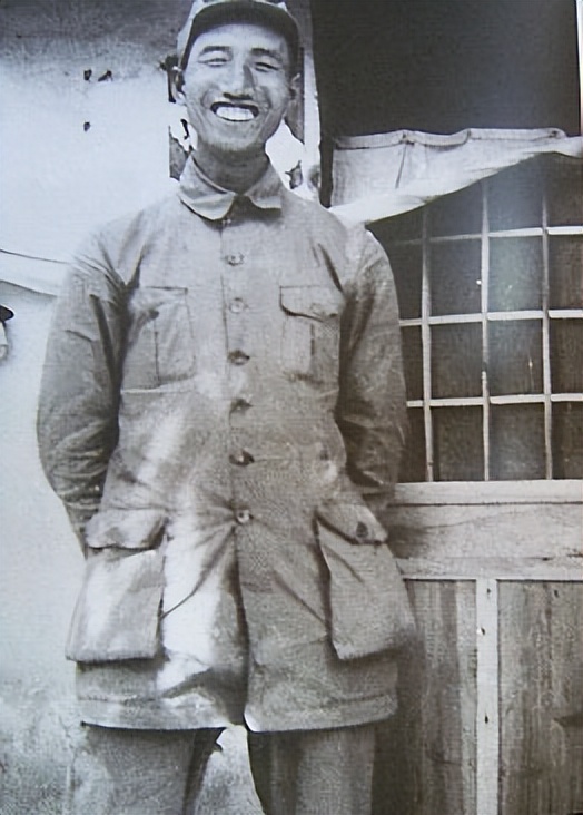 In 1990, 81-year-old Li Xiannian revealed two teachers: one taught me ...