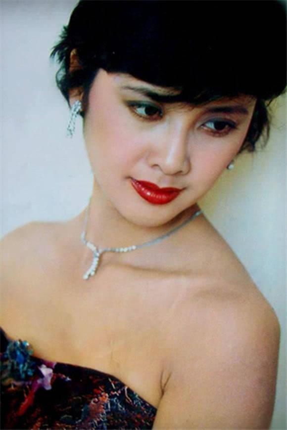 Zhu Lin: The Baiwei life of a stunning beauty, the DINK family in the ...