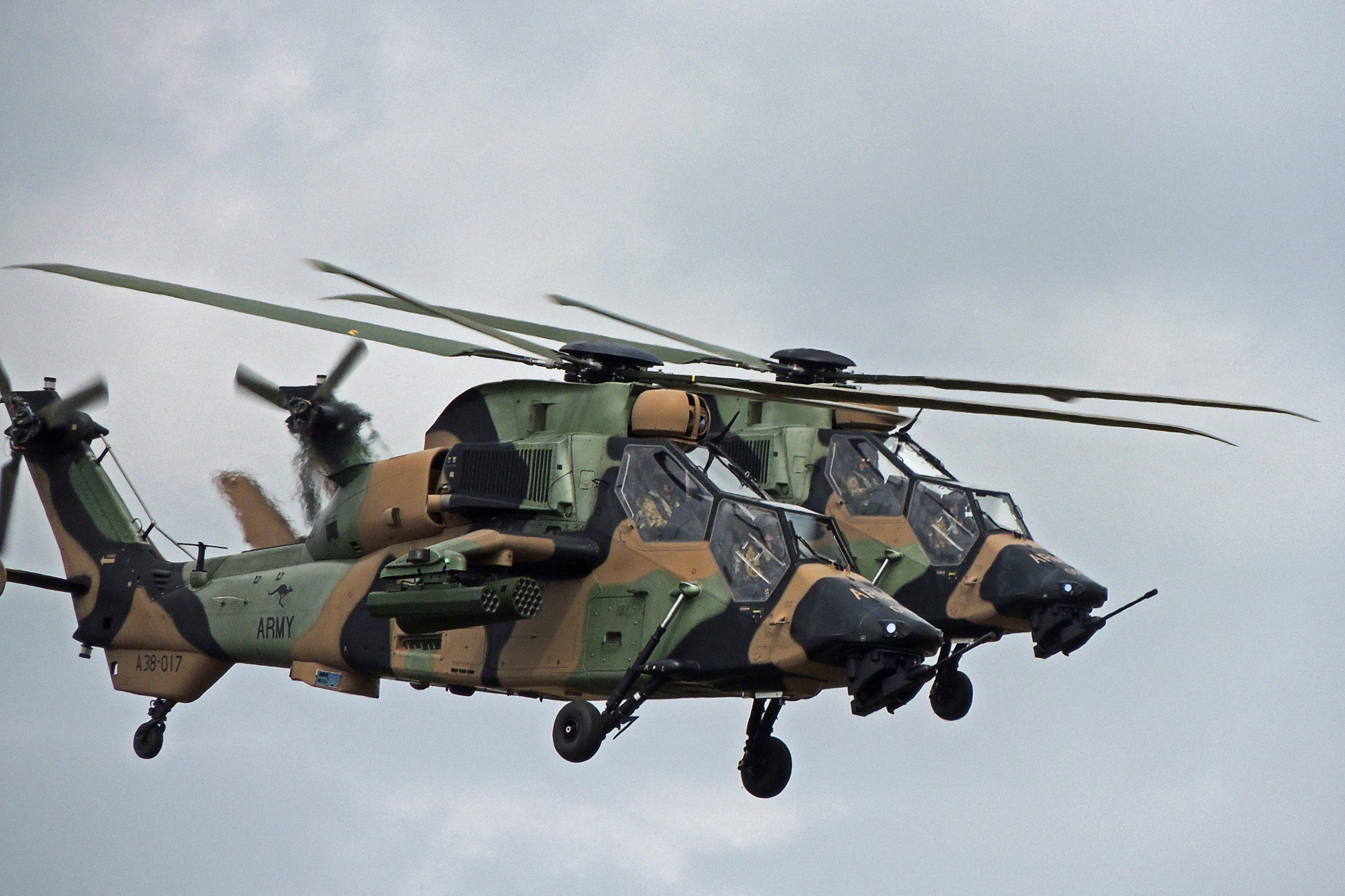 The five most famous combat helicopters in the world: Apache, Hind ...