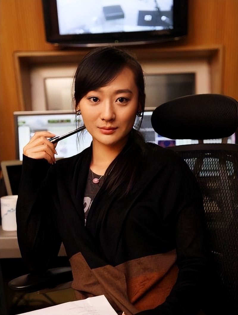 Mingyang Entertainment—Beauty Star—Yan Yidan - iNEWS