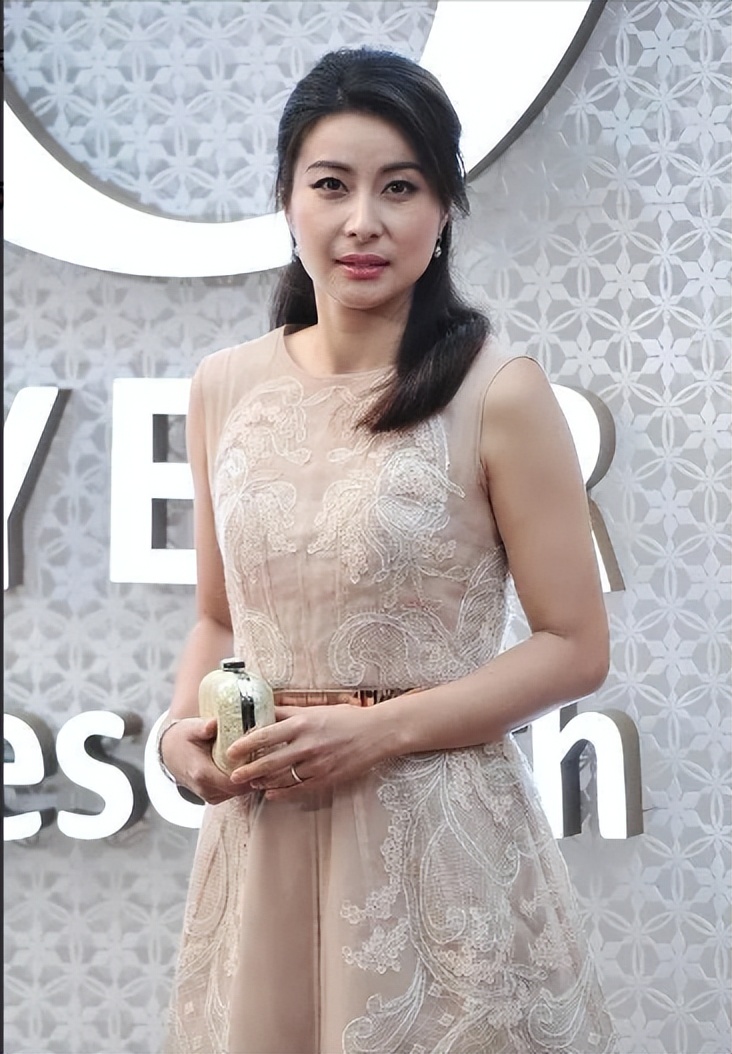 Guo Jingjing and Huo Qigang's married life: a happy family life - iNEWS