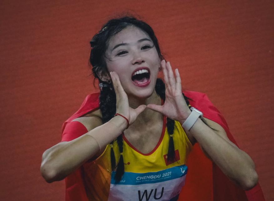 Tears ran! Track and field goddess Wu Yanni shed tears when she reached ...
