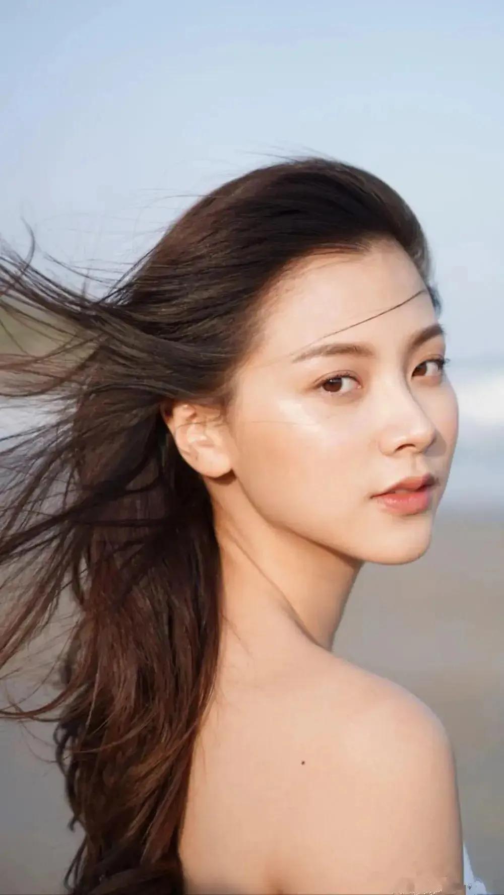 Thai goddess Xiaoshui is beautiful and has a good figure - iNEWS