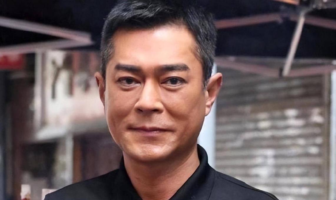 Louis Koo caused controversy at the event, his face was lifted ...