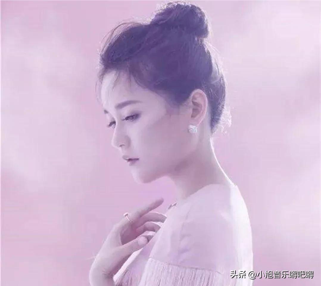The hit queen "Cheng Xiang" singer is not popular, but the singer is more powerful than famous ...