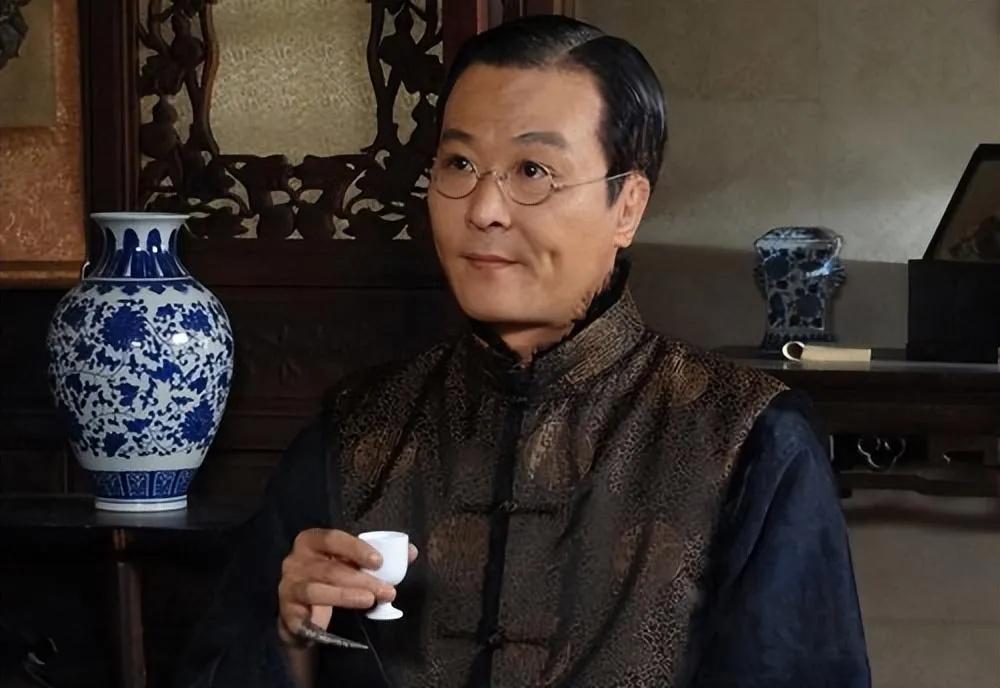 Actor Qian Bo: When he was young, he went to Japan to study abroad for ...