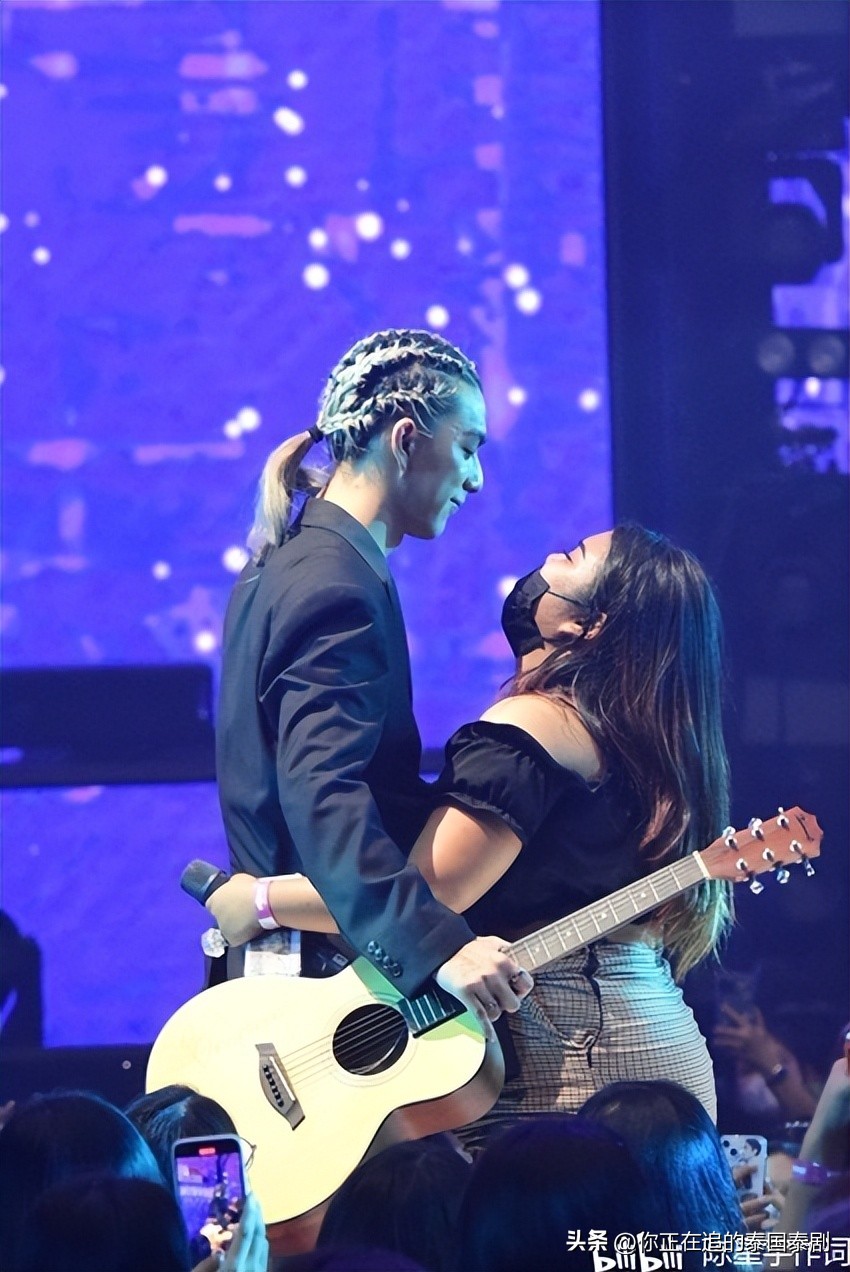 The first meeting of Brightnorr in the Thai drama world turned into a wild boy: Bright was ...