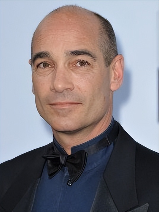 Mark Barr: Excellent acting skills, unique style, let him have a place ...