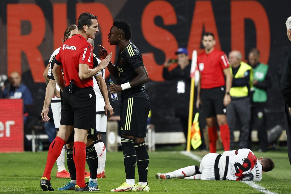 2-3, Lightning lost the ball + Carvajal sent some points to make a ...