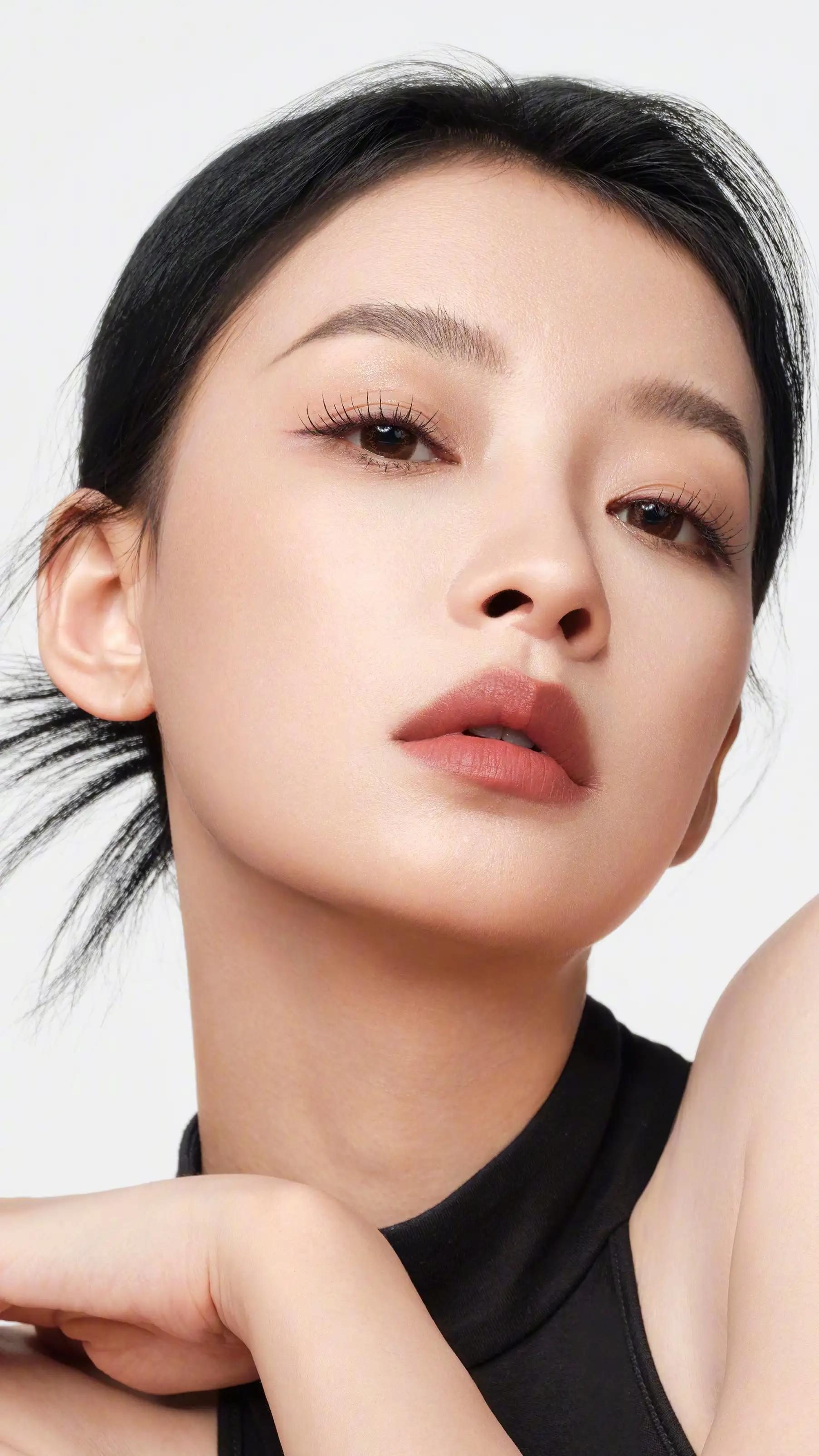 Sun Yi 230705 Exquisite Atlas - iNEWS