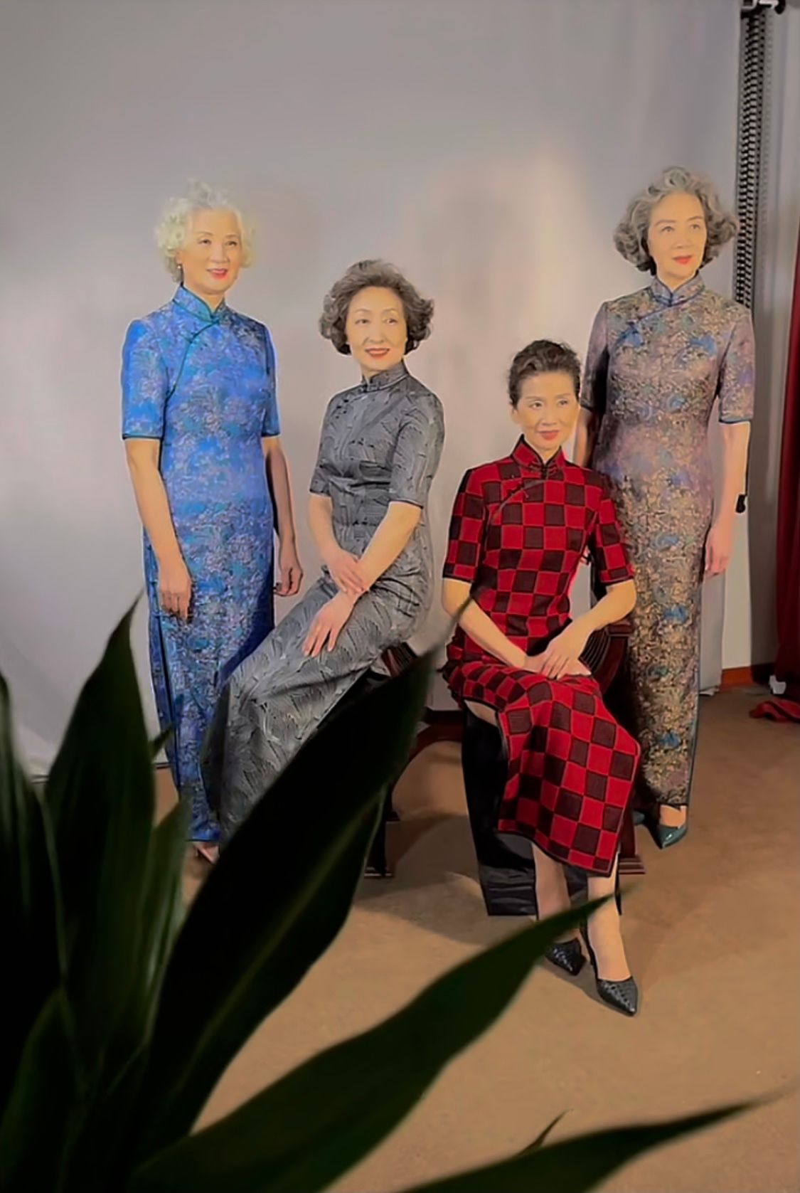 This is the most elegant Beijing grandma I have ever seen: 76-year-old ...