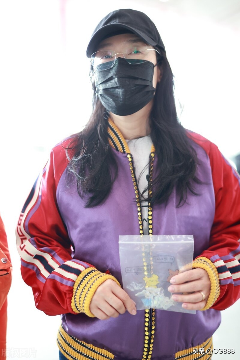 Linghua appeared at Beijing Capital Airport on March 25, 2023 - iMedia