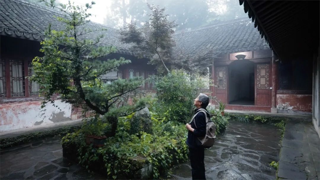 77-year-old contemporary hermit: the abundance of life comes from being ...