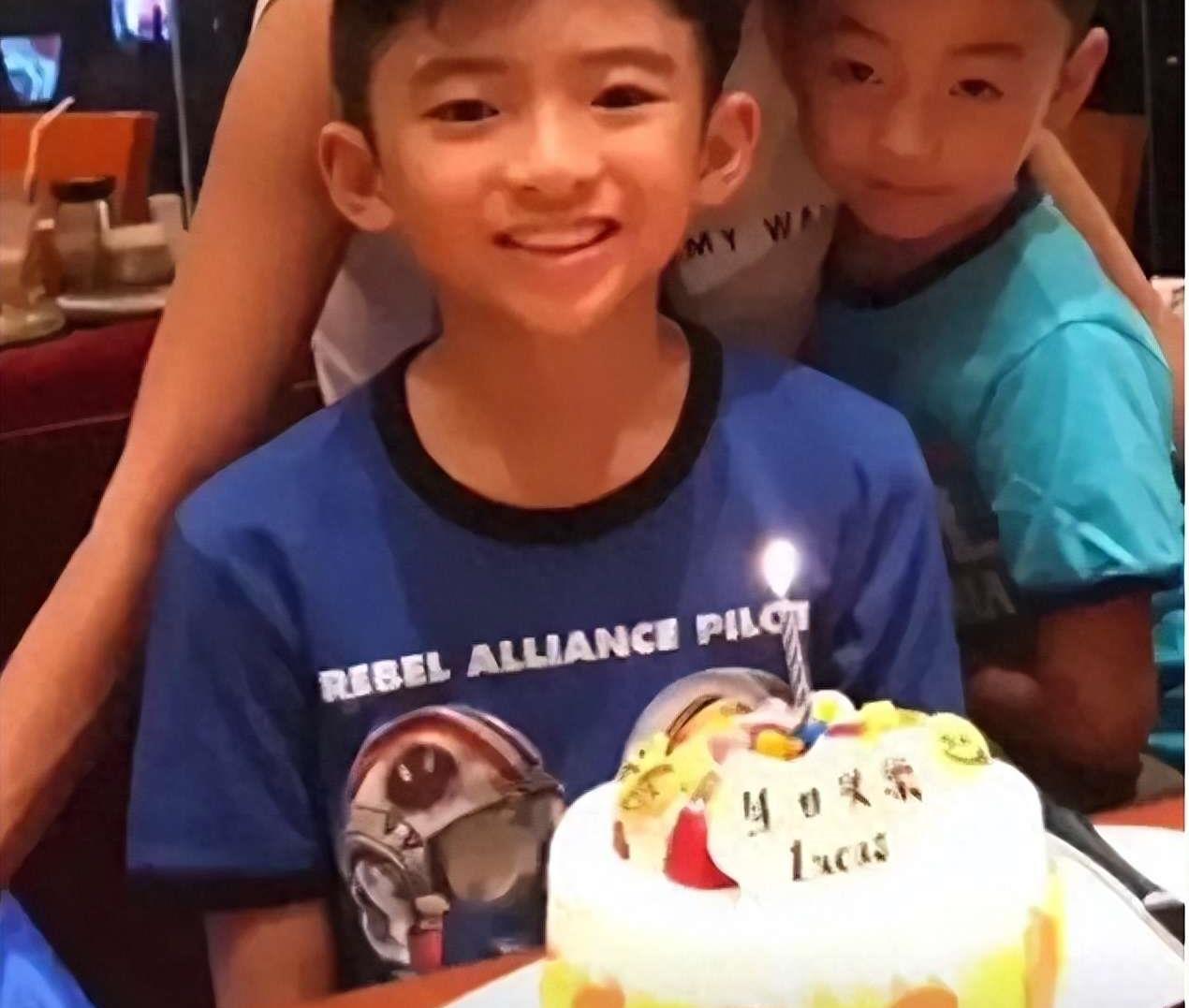 Lucas' love affair exposed! The children are responsible for all the ...