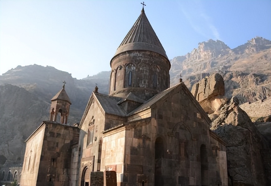 The Development of Nuns in England in the Late Middle Ages - iNEWS