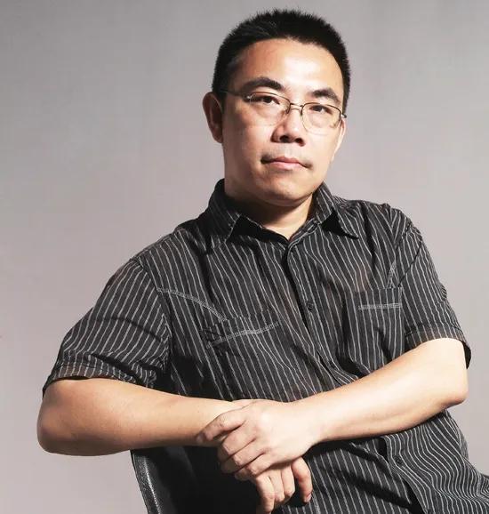 "Betrayal of love, Li Hao's ex-wife became famous, but he is struggling ...