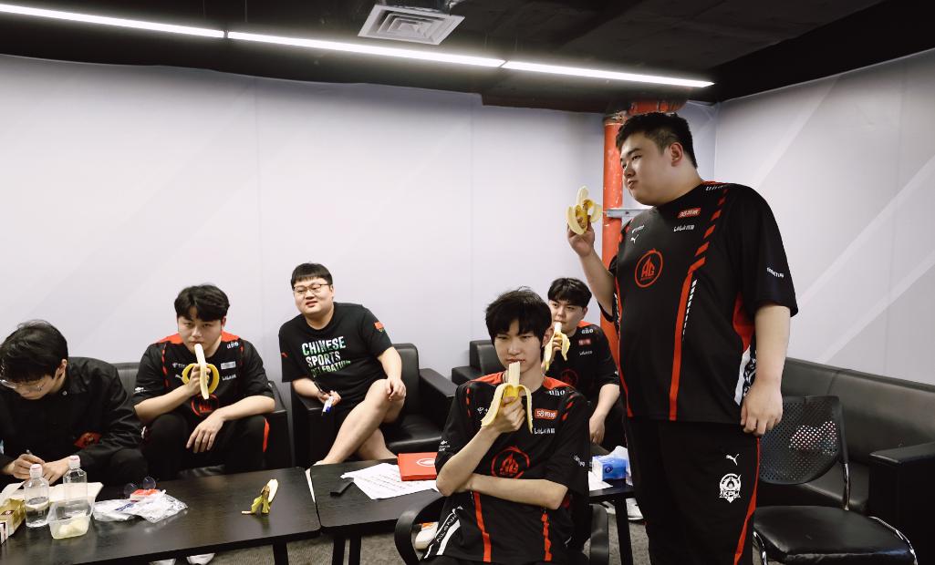 AG2-0DYG, second only to hero in points, DYG has suffered a 14-game losing streak - iNEWS