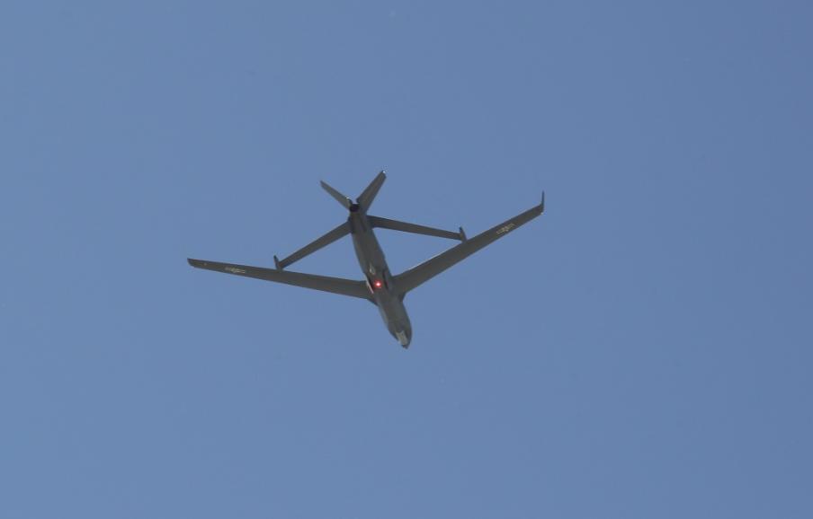 Wuzhen-7 flew over the Miyako Strait, the United States and Japan ...