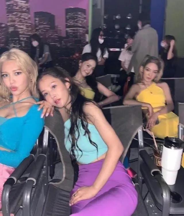 Girls' Generation's Choi Soo-young, Kwon Yu-ri, and Hwang Mi-young's ...