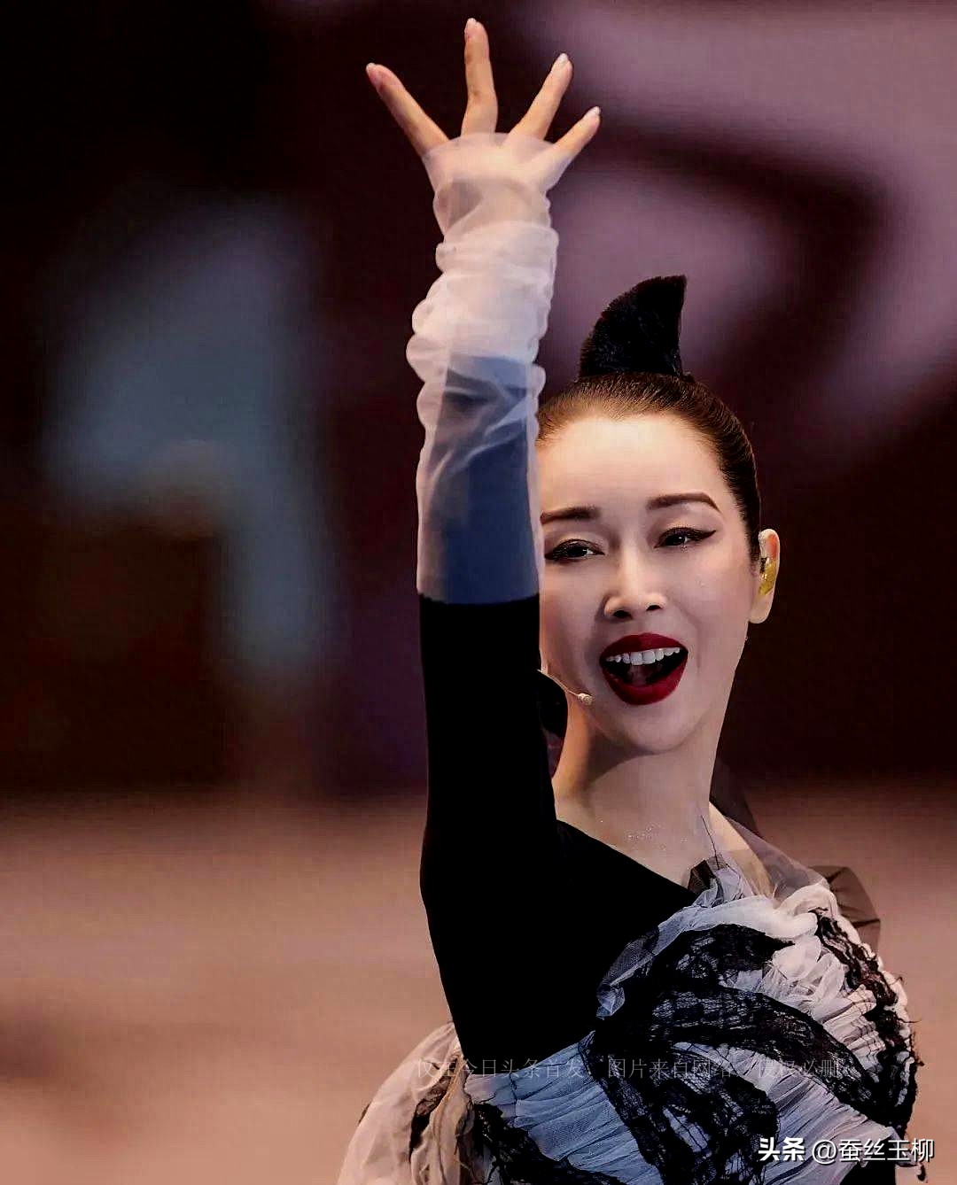 51-year-old Sun Yue failed to form a group in Sisters Who Make Waves ...