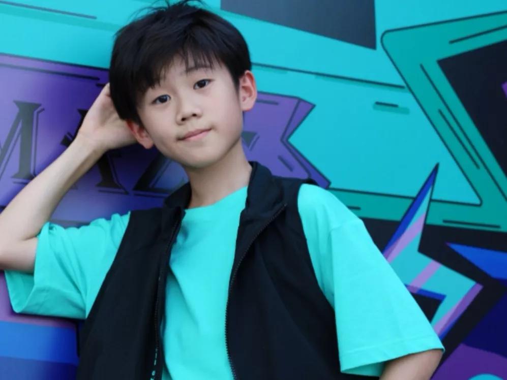 Stalker: Fanned by two children, 11-year-old Yu Xiaorui debuted for 7 ...