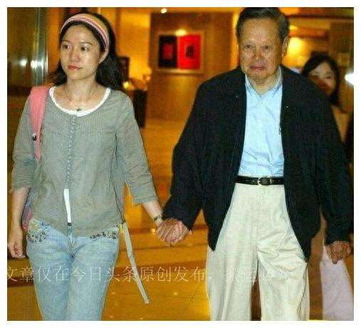 Weng Fan can no longer hide his "ambition"! Give 101-year-old Yang ...